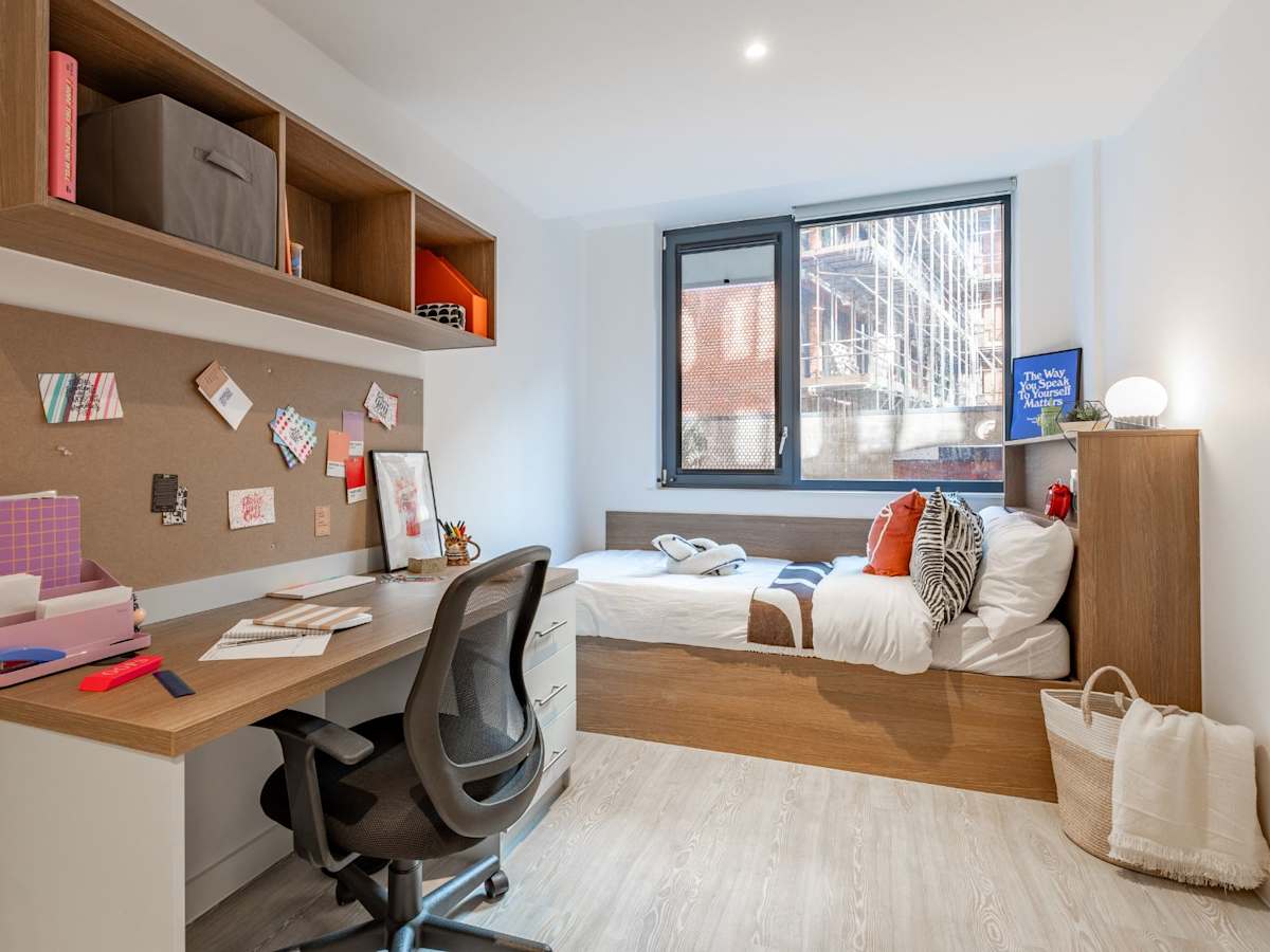 Available Rooms to Rent in Bristol at Glassworks